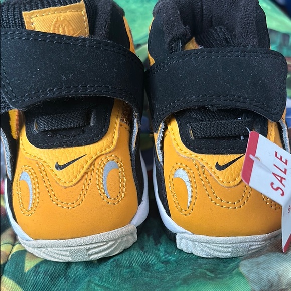 Nike | Shoes | Nike Yellow And Black Velcro Sneakers | Poshmark